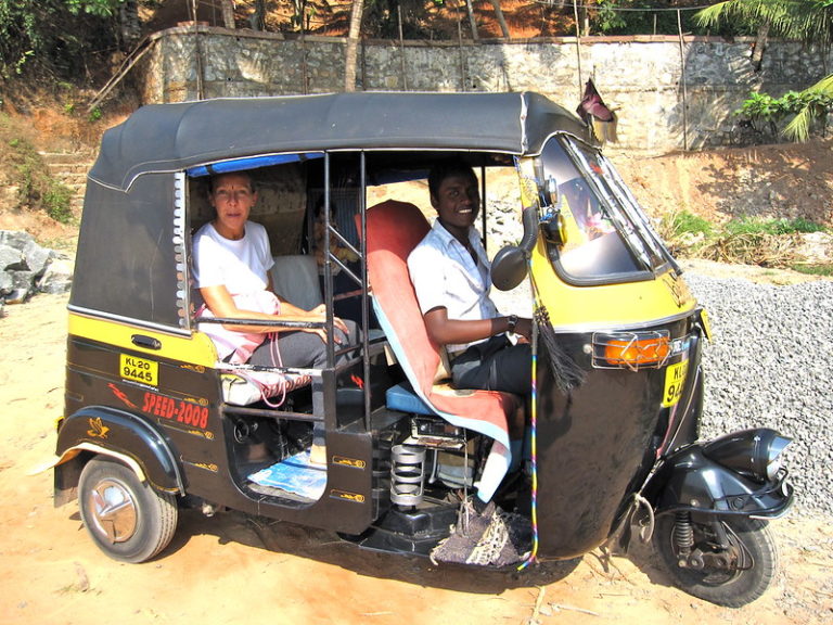 Negotiating Auto Rickshaw Prices in India - India Someday Travels
