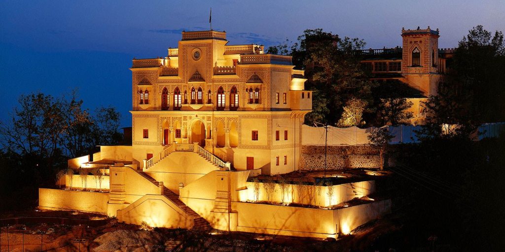 6 Best Luxury Mountain Hotels in India - India Someday Travels