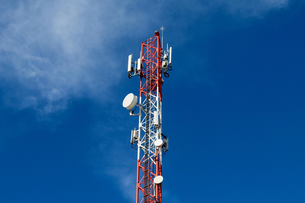 Best mobile networks in India for foreigners - India Someday Travels
