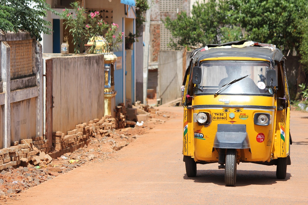 Auto Rickshaw Guide for Foreigners in India - India Someday Travels